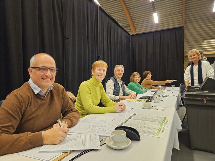 De stembussen in Keerbergen zijn open, de strijd is begonnen: Welke van ...