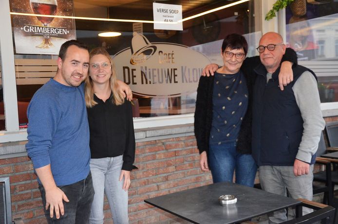 Noël en Anja nemen café De Nieuwe Klok over van Thomas en Sofie: “Na café Groeneweg is het tijd ...