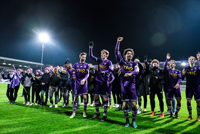 Vier teams strijden voor promotie in Challenger Pro League: wie is ...