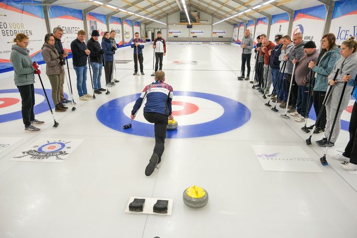 Hoge energieprijzen spelen curlinghal voorlopig maar weinig parten: “De ... Hoge energieprijzen spelen curlinghal voorlopig maar weinig parten: “De ...