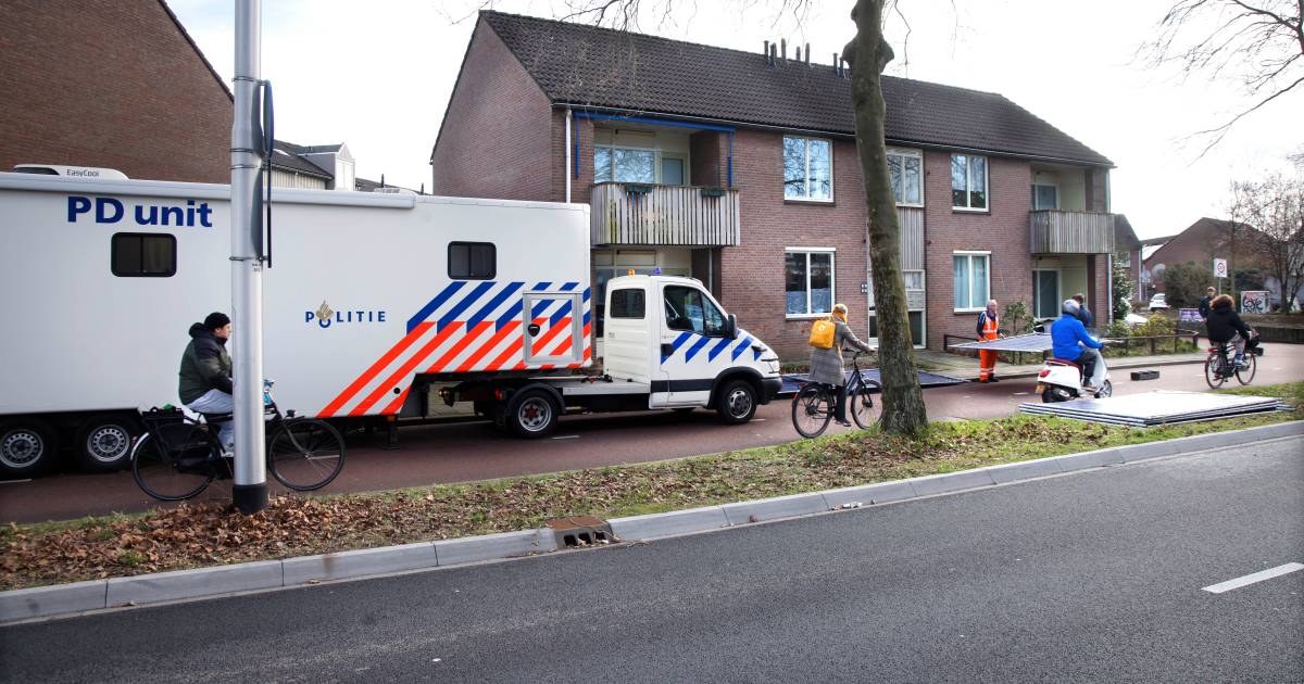 Teruglezen | Eis: 12 jaar cel met dwangverpleging tegen Oscar die zijn ex Sela met 67 messteken ...