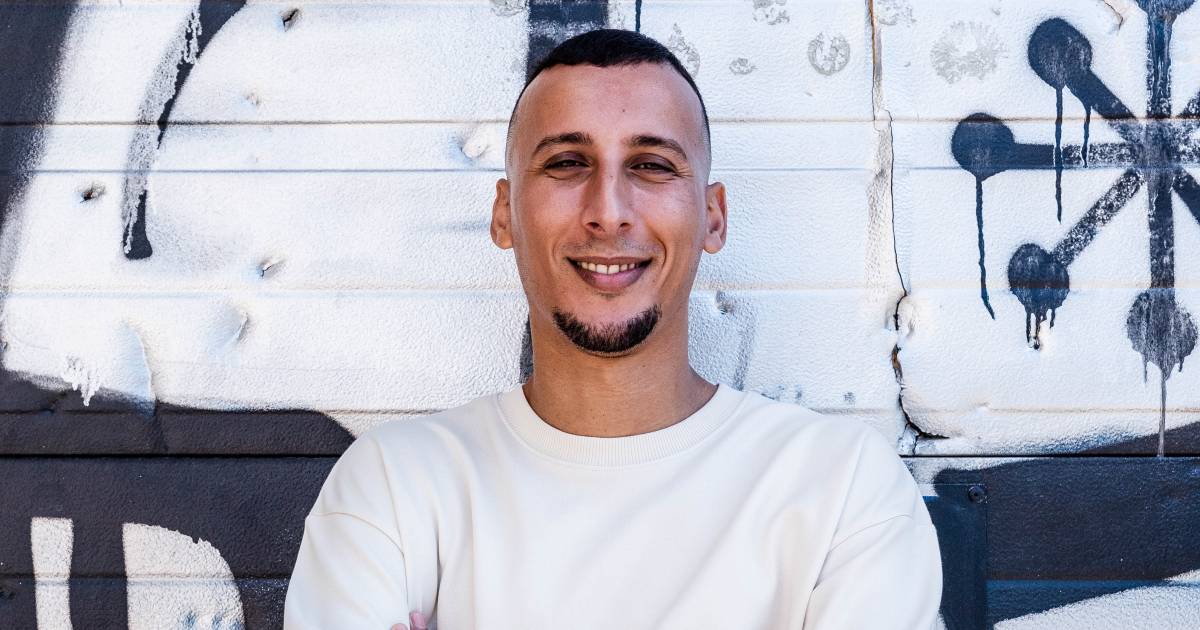 Comedian Jawad es Soufi: ‘Comedy kan prima zonder schelden en grove ...