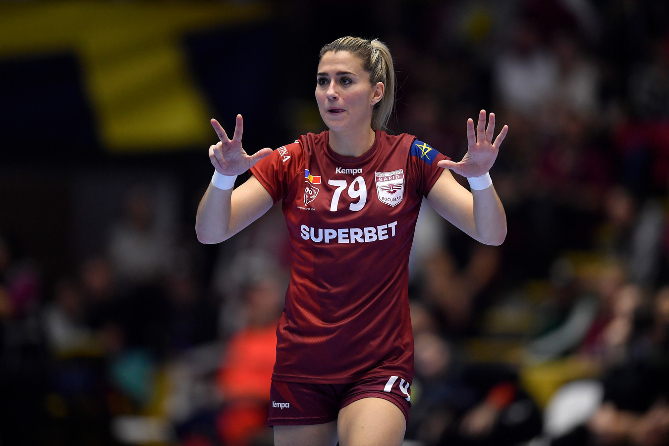 Trots appje als symbool voor de wederopstanding van Estavana Polman ...