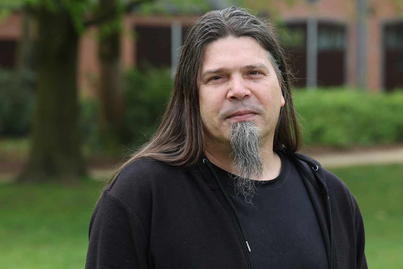 “Volgens Simon Cowell draaide Kurt Cobain zich om in z’n graf na mijn ...