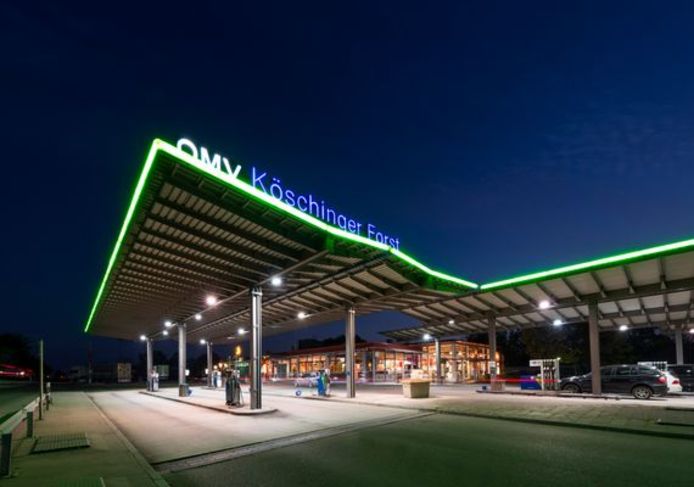 Duitser vergeet zwangere vriendin op parkeerplaats na plaspauze ...