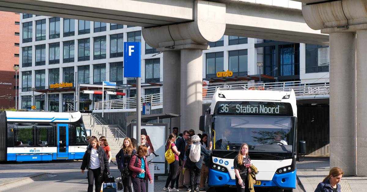 GVB-bussen vanaf volgend jaar grotendeels elektrisch | Amsterdam | AD.nl