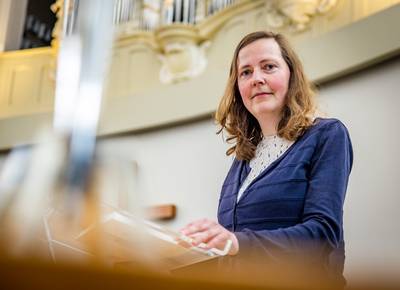 Dit is de enige vrouwelijke dominee én de jongste van de stad: ‘Puur ...