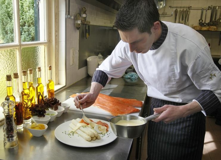 Het Gerecht: Asperges, appeltaart en wild | Foto | AD.nl