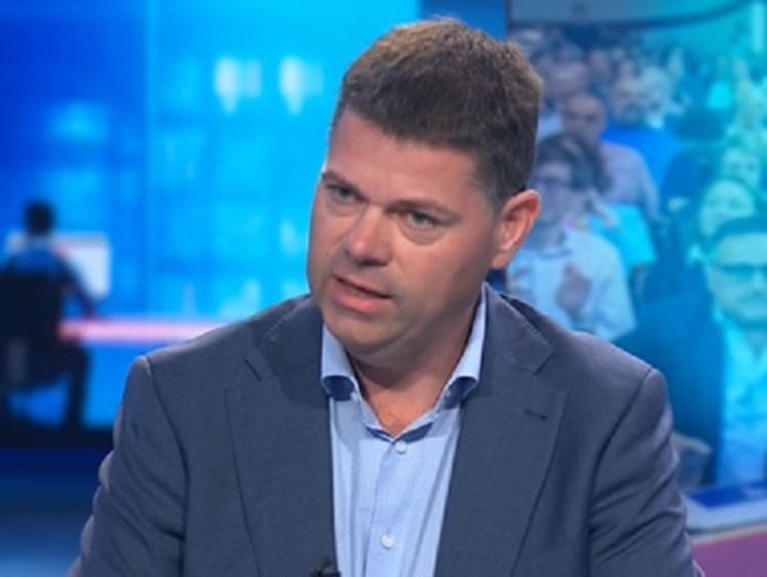 Tom Ongena snapt kritiek op voorzittersverkiezing bij Open Vld: “Maar we hebben van niemand ...