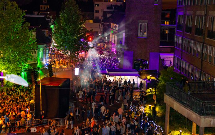 Mooi weer en topartiesten: ‘gratis festival’ in Hengelo rekent op ...