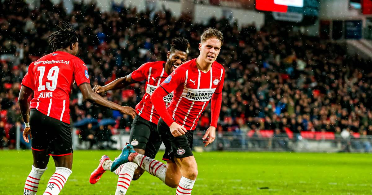 Joey Veerman heeft het PSV-publiek al voor zich gewonnen: ‘Natuurlijk ...