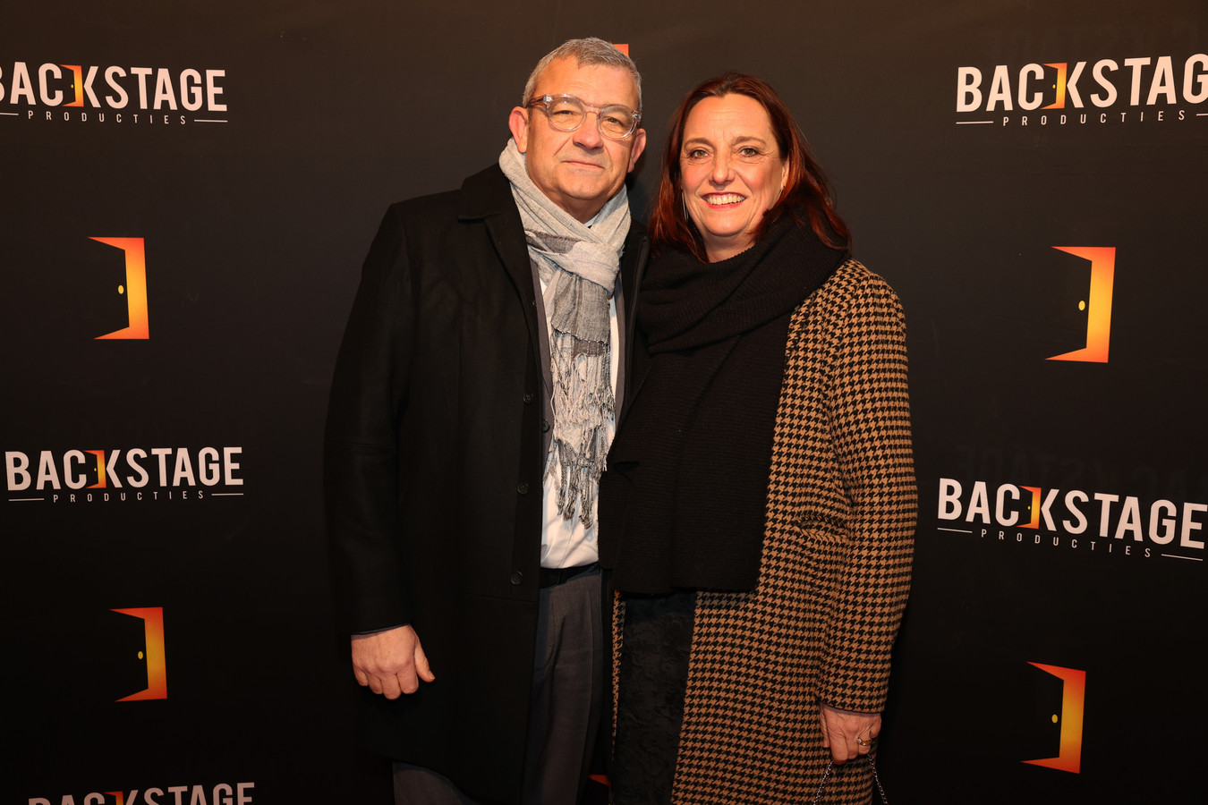 IN BEELD. Michel Van den Brande poseert met verloofde Sofie tijdens ‘Gaston en Leo - De Hommage ...