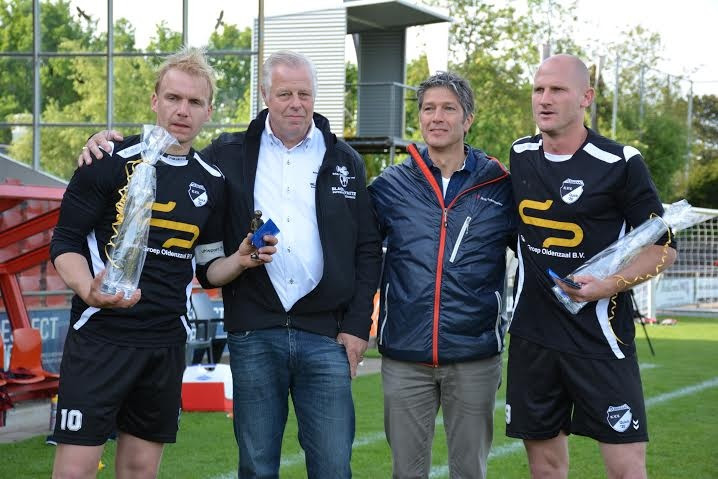 Quick'20 neemt afscheid van spelers en trainers | Foto | tubantia.nl