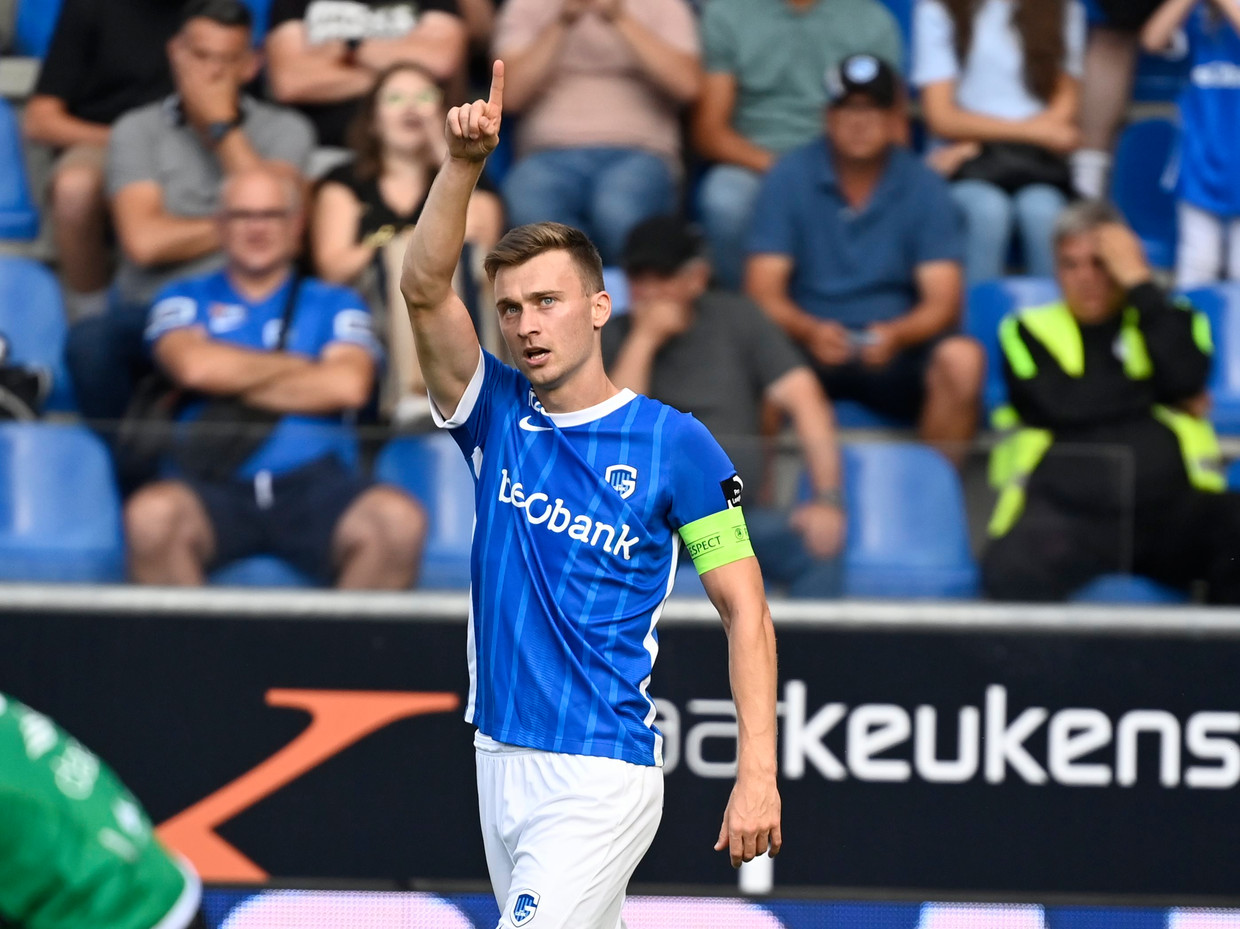 Topschutter Bryan Heynen schiet Genk met twee goals naar de leiding