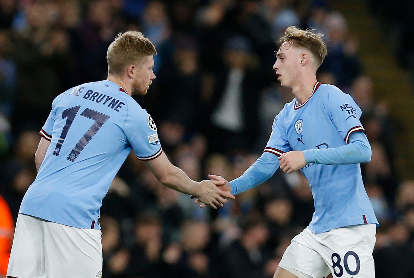 Een echte ‘KDB’-pass: De Bruyne staat drie minuten op het veld en levert de perfecte assist af ...