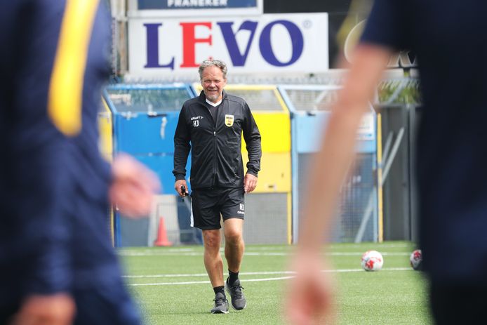 Eerste wedstrijd met publiek: ‘Kun je juichen en zingen los zien van ...