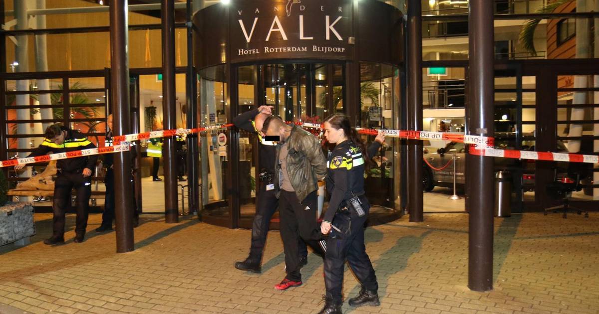 'Slechts' 3 vervolgingen motorclub-knokpartij | Rotterdam | AD.nl