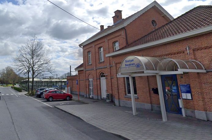 Dieven slaan toe aan station: twee fietsen meegenomen | Beveren | hln.be