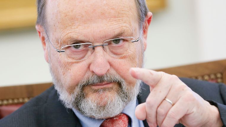 Luc Coene: "ECB moet overheidsobligaties kopen" | De Morgen