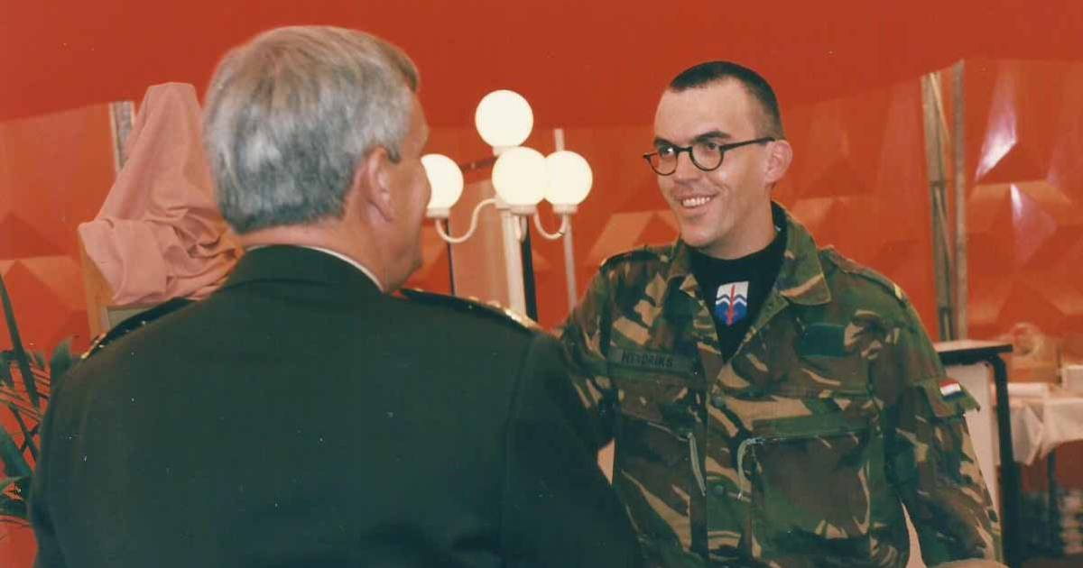 Van drie miljoen dienstplichtigen was Peter Hendriks uit Eindhoven de ...