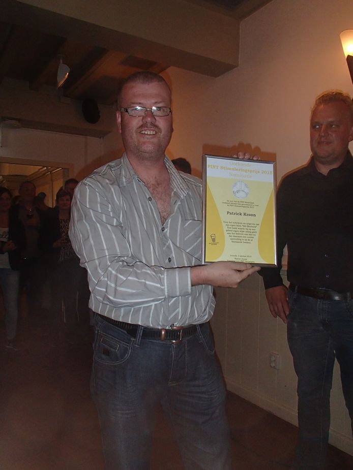 Tweede prijs Patrick Kroon met Bierboek | Waalwijk | bd.nl