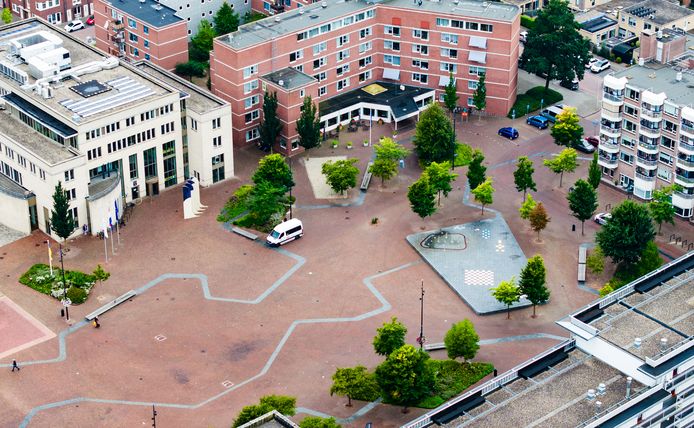 Acht jaar geleden ging marktplein op de schop, nu moet het misschien ...