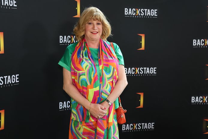 IN BEELD. Nathalie Meskens brengt hond mee naar première ‘Aspe’ en ...