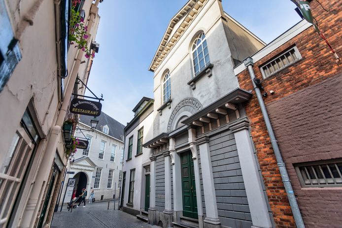 Breda extra alert op synagoge vanwege geweld in Midden-Oosten | Breda ...