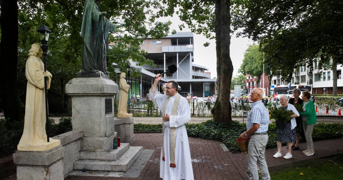 Pad bij pastorie Someren vernoemd naar pastoor Antoon van den Heuvel ...