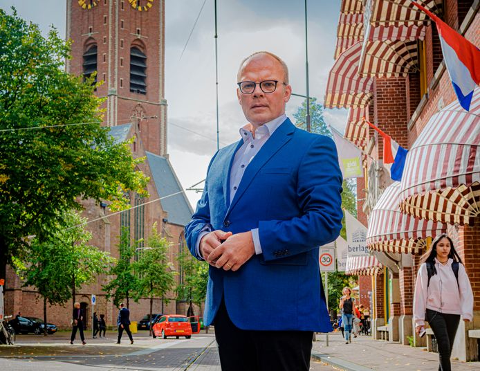 Derk zet zich in voor kwetsbaren in Den Haag: ‘Nergens is het verschil ...