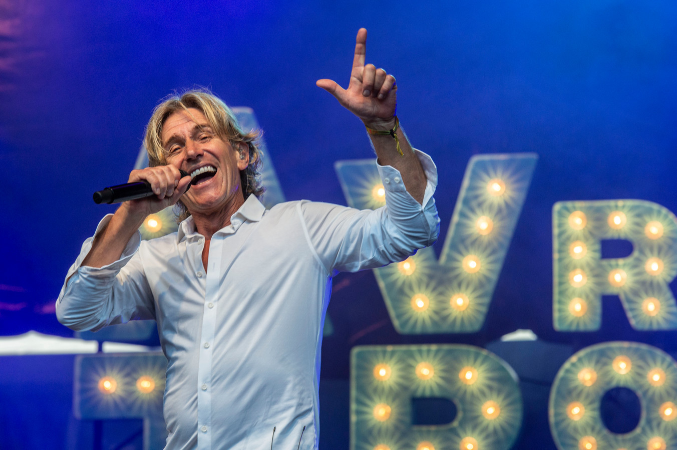 Het was wel een beetje léég, bij het AvroTros-feestje op het ...