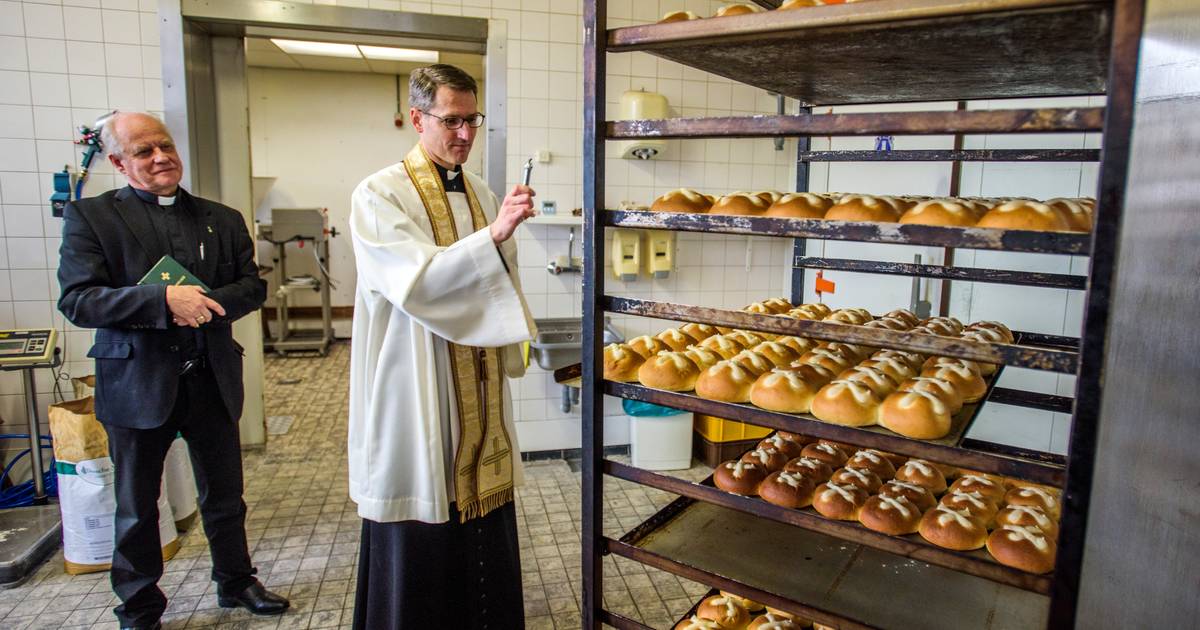Pastoor Dorssers verlaat Waalwijkse parochie Sint Jan de Doper ...