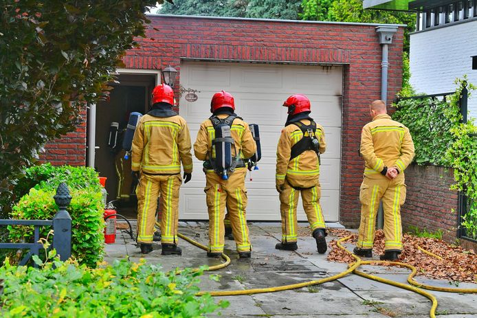 Gasbrand in meterkast in Valkenswaard bezorgt brandweer veel werk | 112 ...