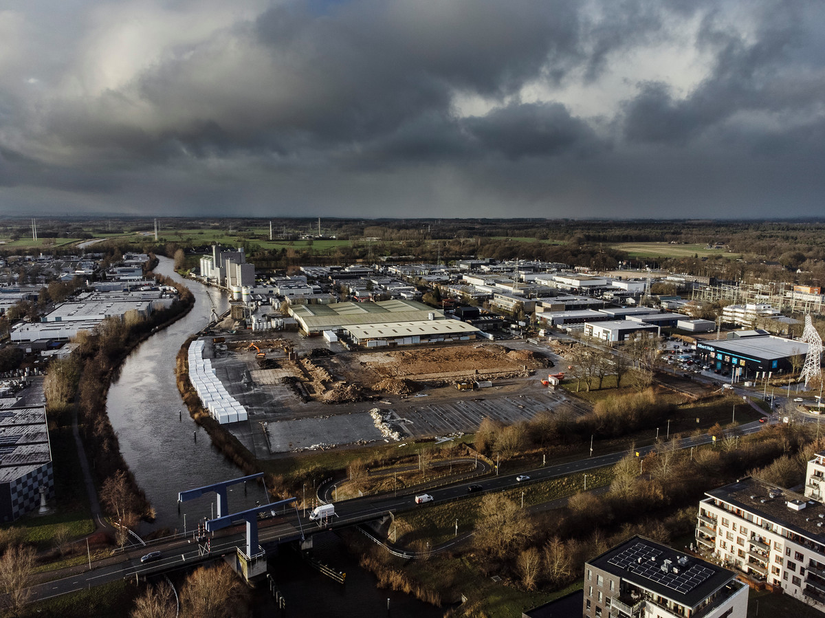 Groeiend Nijhuis Saur Industries in nieuwbouw op Nemaho-terrein, buurt ... Groeiend Nijhuis Saur Industries in nieuwbouw op Nemaho-terrein, buurt ...