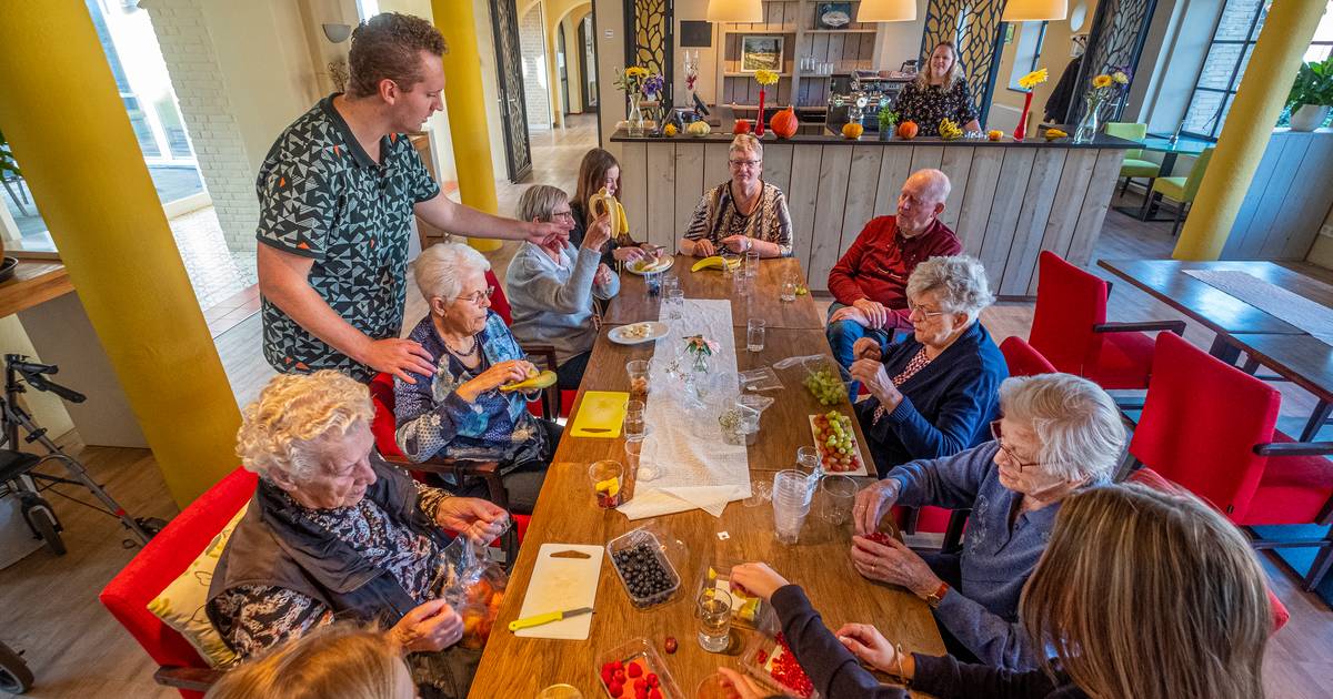 Jong en oud komen samen bij de Groesbeekse inloop | Berg en Dal ...