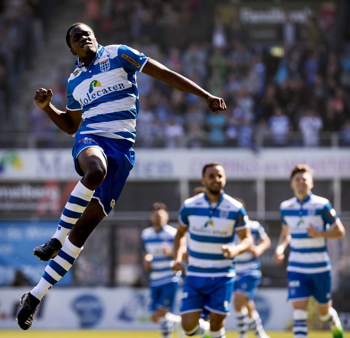 Menig laat contract ontbinden bij Nantes | Transfer talk | AD.nl