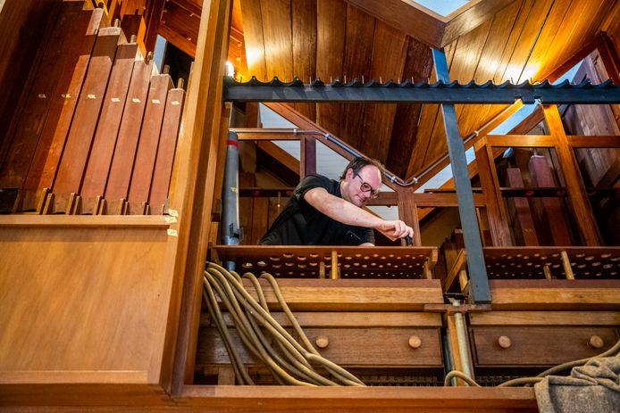 Laatste hand aan verbouwing van Krimpense Fonteinkerk, maar of het orgel bijtijds klaar is ...