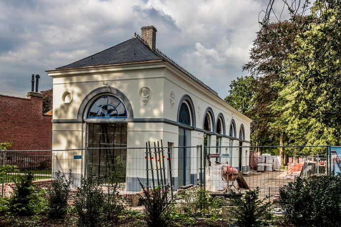 Koetshuis in eer hersteld | Kortrijk | hln.be