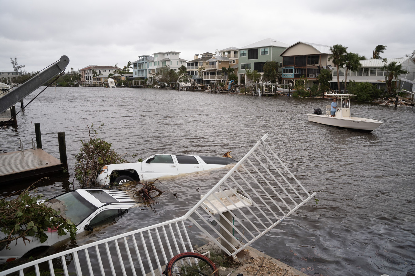 La Floride dévastée par l'ouragan Ian qui se dirige vers le sud-est des ...