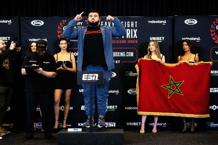 Amersfoortse kickbokser Nabil Khachab treft in halve finale Rico ...