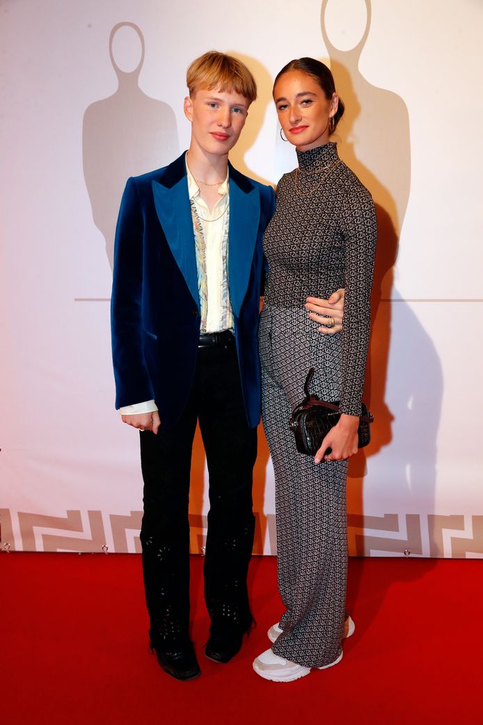 Joke Devynck toont voor het eerst haar vriendin op de Ensors | Showbizz ...