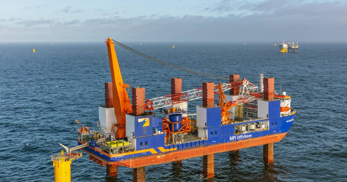 Dit zeeschip werkt aan gigantisch windpark op zee en heeft nu ...