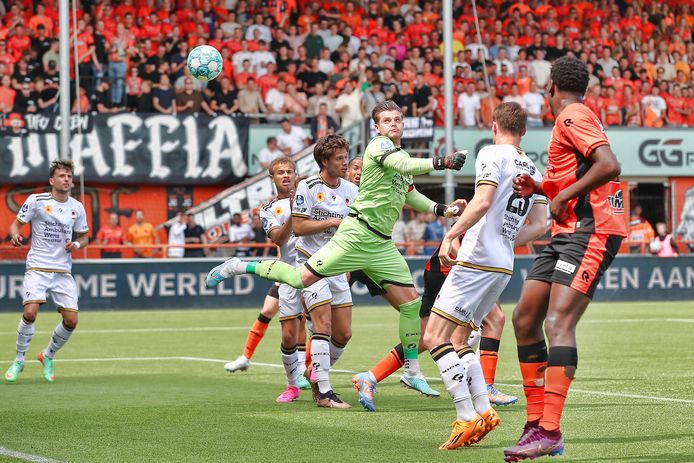 Kolderieke eigen goal Stijn van Gassel leidt nederlaag Excelsior bij FC ...