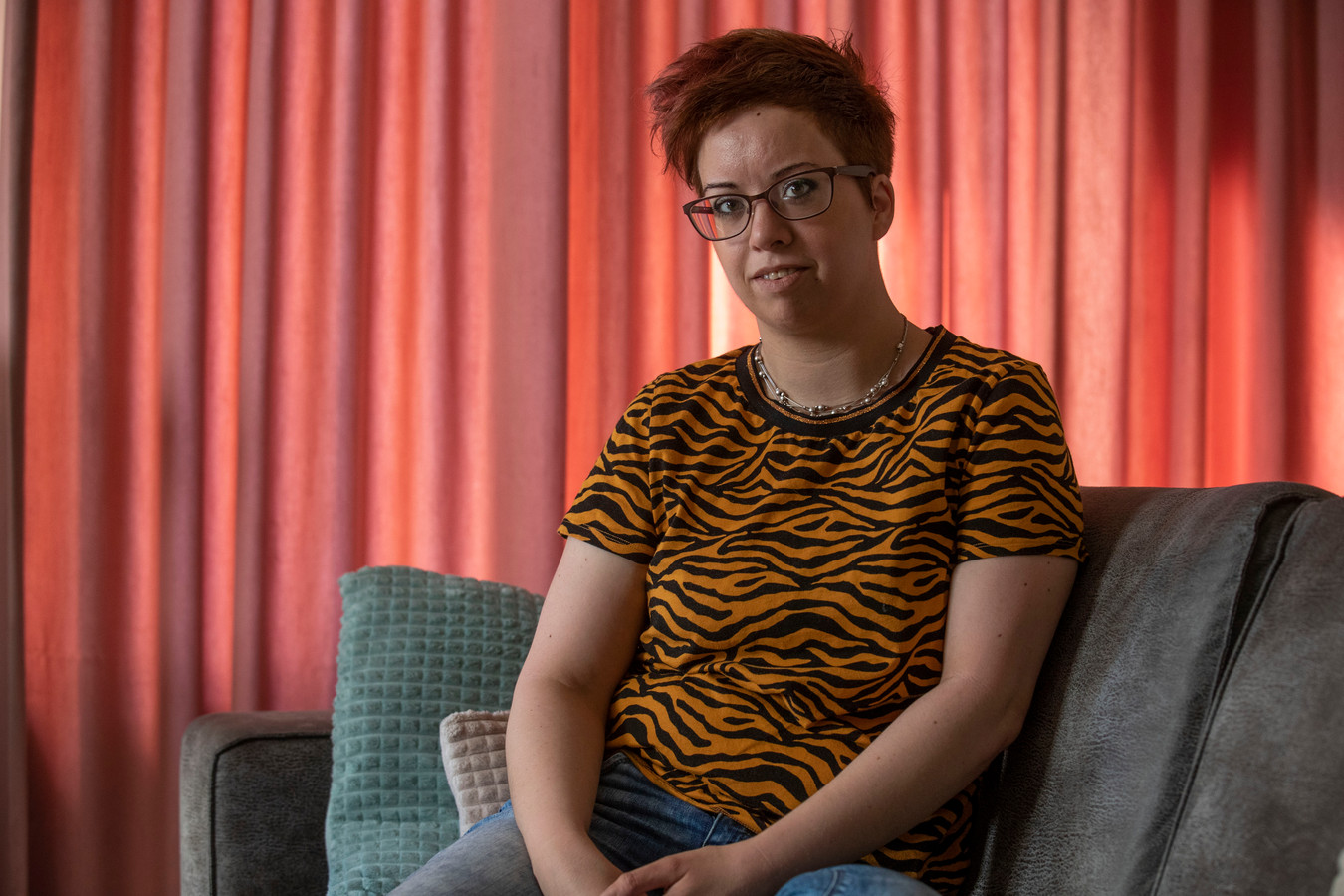 Voor Marly is de zon haar vijand: ‘Het is alsof je in de brandnetels ...