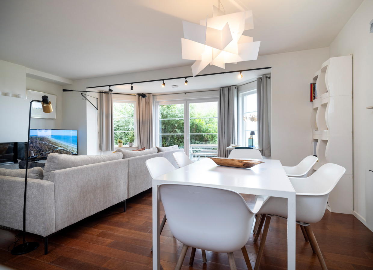 BINNENKIJKEN. Jan Verheyen en Lien Willaert zetten Frans vakantiehuis ...