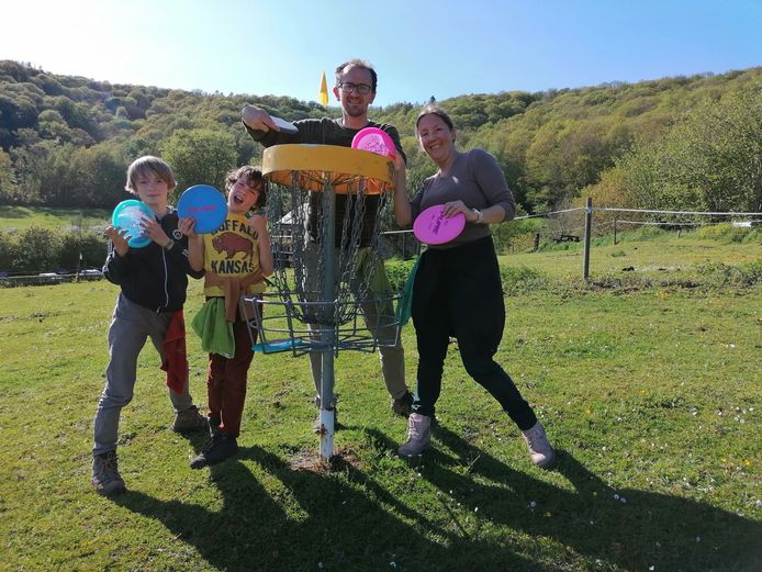 Crowdfunding om nieuwe sport te introduceren in De Pinte: “Disc golf is ...