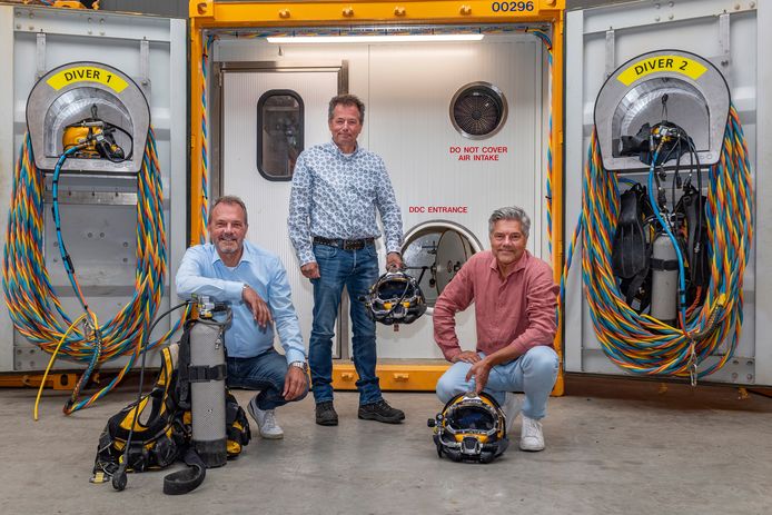 Wim Vriens sr. (1937-2021) had altijd en overal oog voor het duikwerk ...