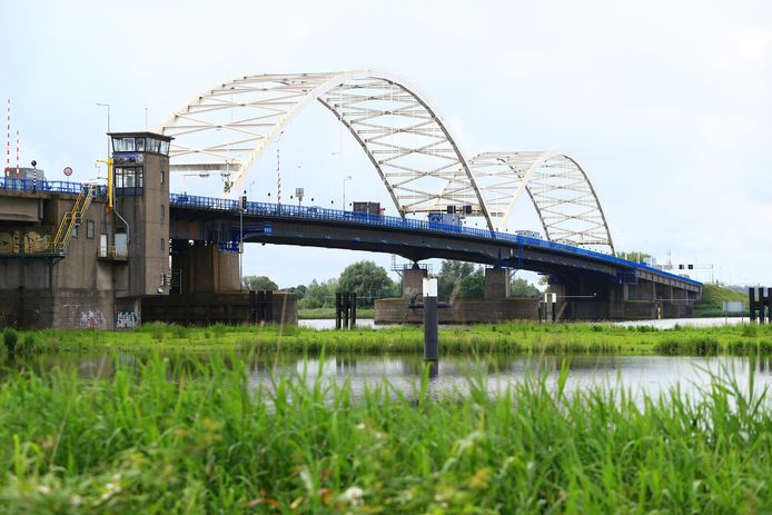 Merwedebrug in de A27 in beide richtingen dicht voor testen systemen en ...