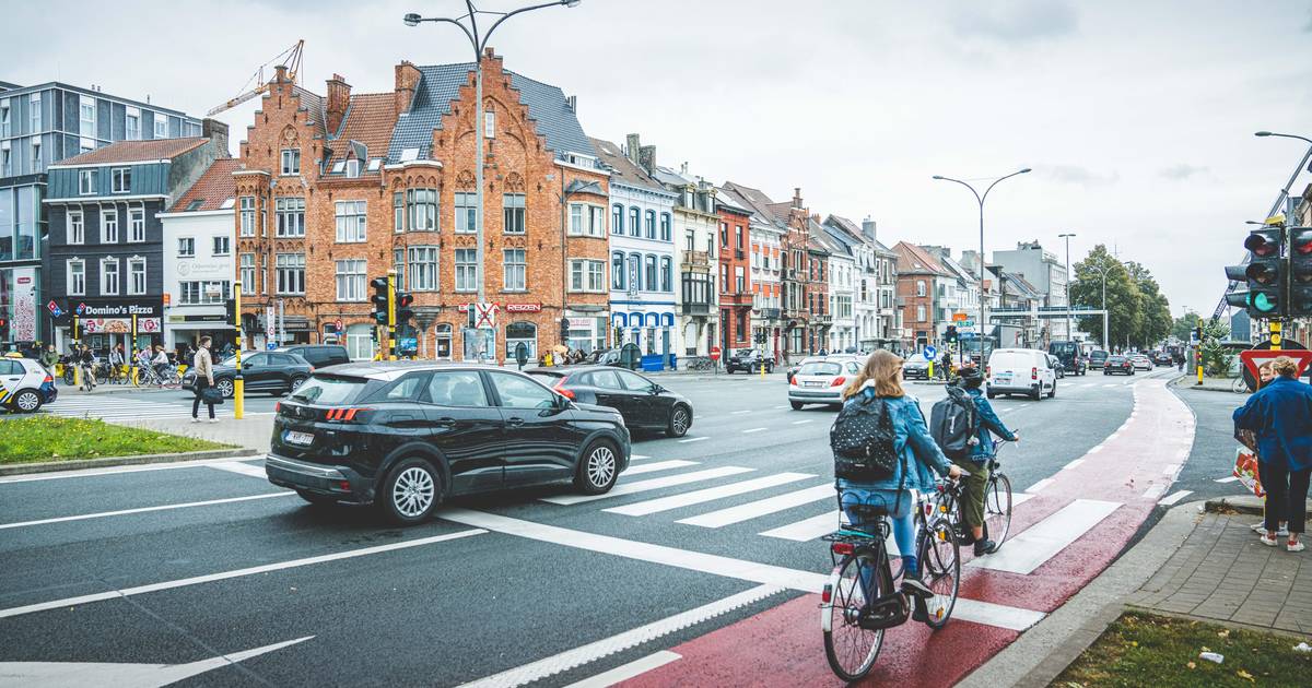 Druk kruispunt op Gentse stadsring krijgt nieuwe lichtenregeling | Gent ...