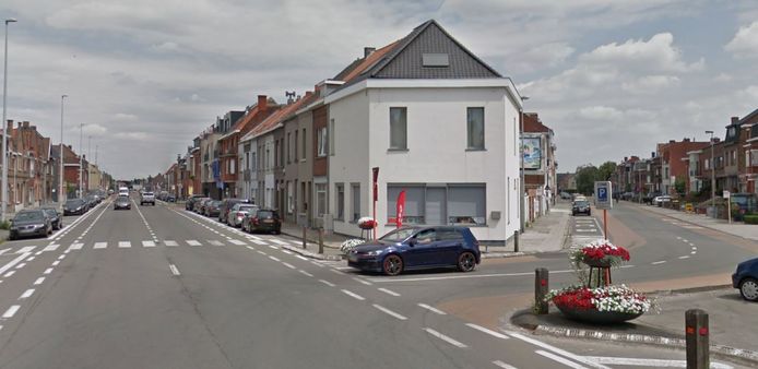 Kruispunt van Brugse- met Kuurnsesteenweg wordt veiliger voor fietsers en voetgangers, werken ...